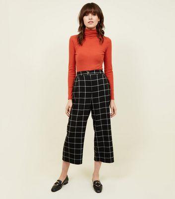 Black Grid Check Cropped Trousers | New Look