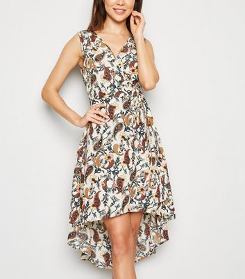 Mela Off White Paisley Dip Hem Wrap Dress | New Look
