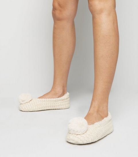 Slippers | Women's Fluffy Slippers & Novelty Slippers | New Look