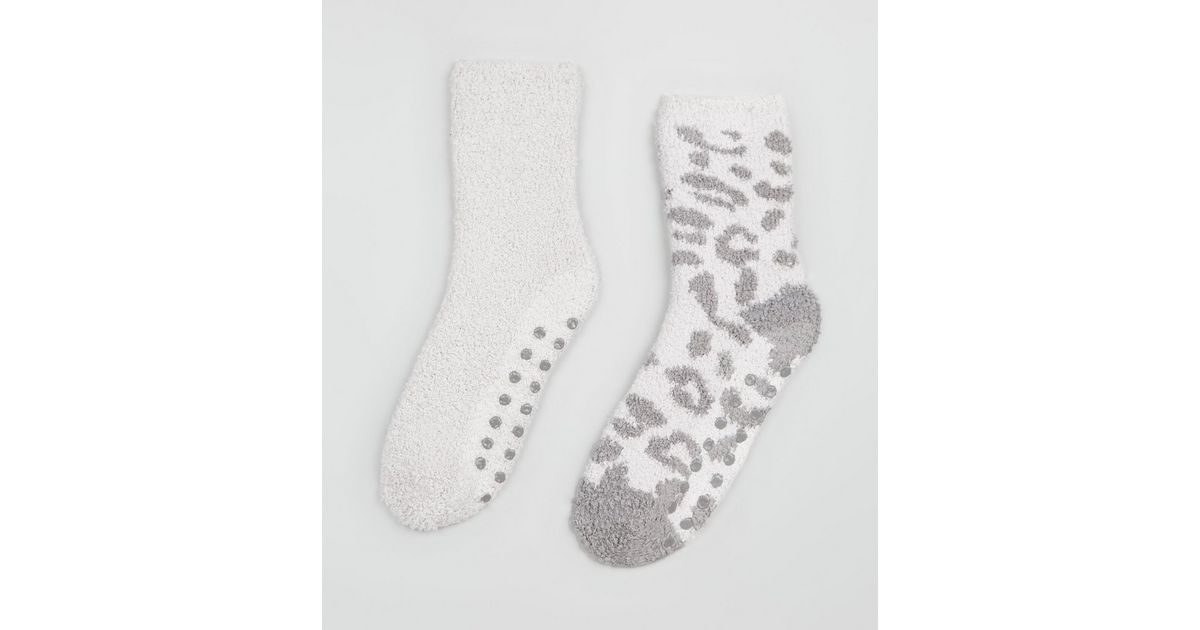 Girls 2 Pack Grey Fluffy Leopard Print Socks | New Look