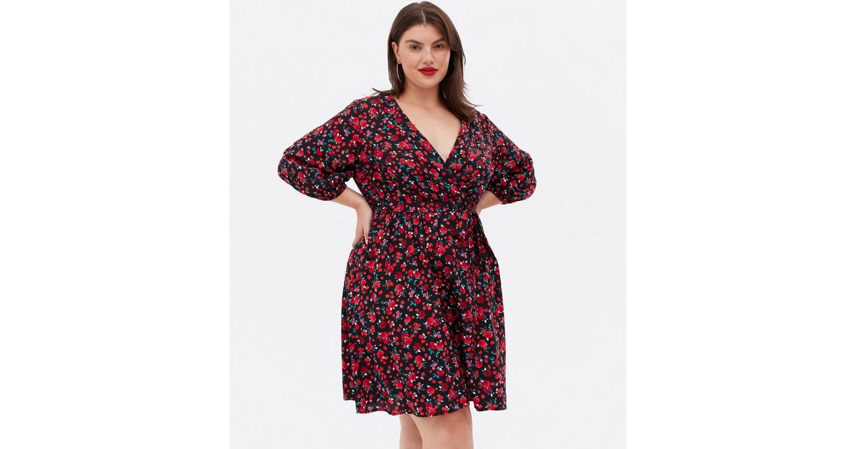 Curves Black Floral Crepe Puff Sleeve Mini Wrap Dress | New Look