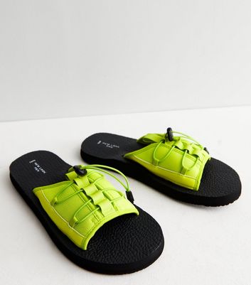 Green Toggle Sliders | New Look