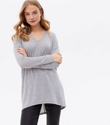 Pale Grey Fine Knit V Neck Long Top | New Look