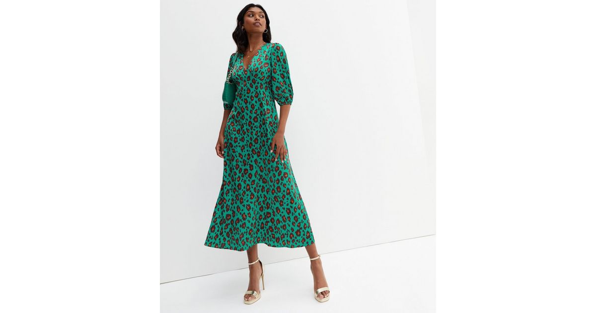 Gini London Green Leopard Print V Neck Midi Dress | New Look