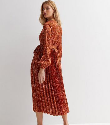 Blue Vanilla Orange Spot Satin Pleated Midi Wrap Dress | New Look