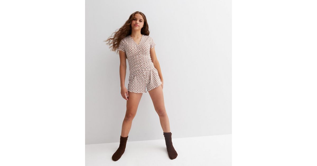 Girls Brown Soft Touch Short Pyjama Set With Diamond Checkerboard Print