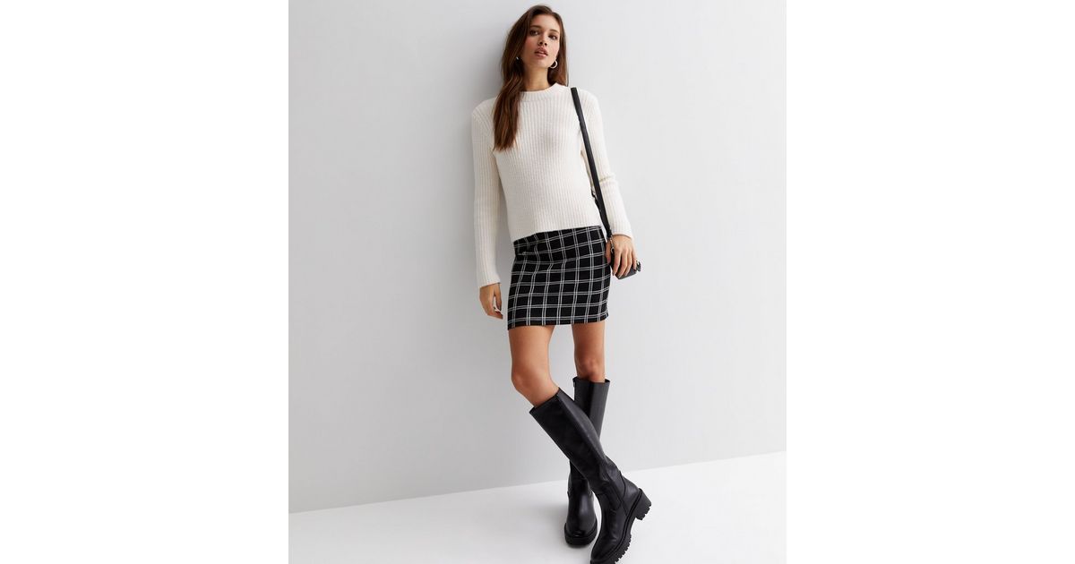 Black Check Mini Tube Skirt | New Look
