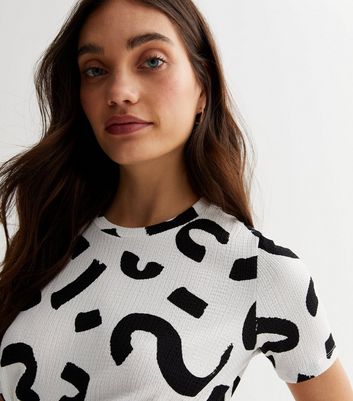 White Doodle Print Crinkle Mini Dress | New Look
