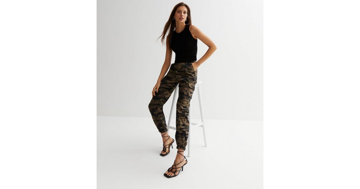 Urban Bliss Olive Camo Cuffed Cargo Trousers | New Look