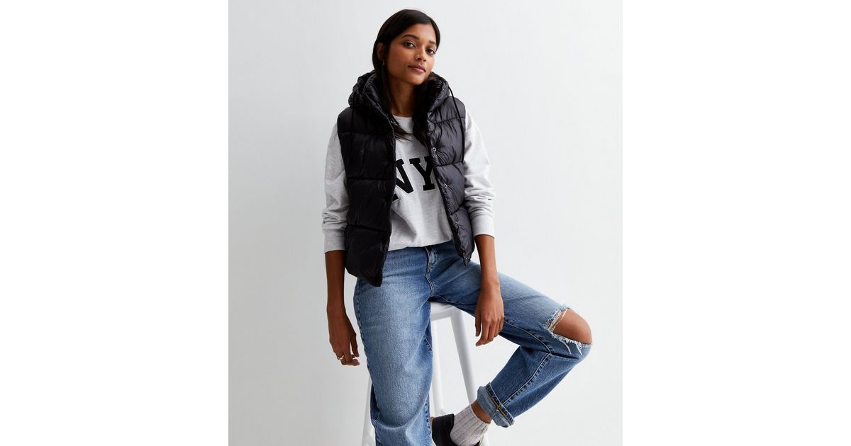 Black Puffer Hooded Crop Gilet | New Look