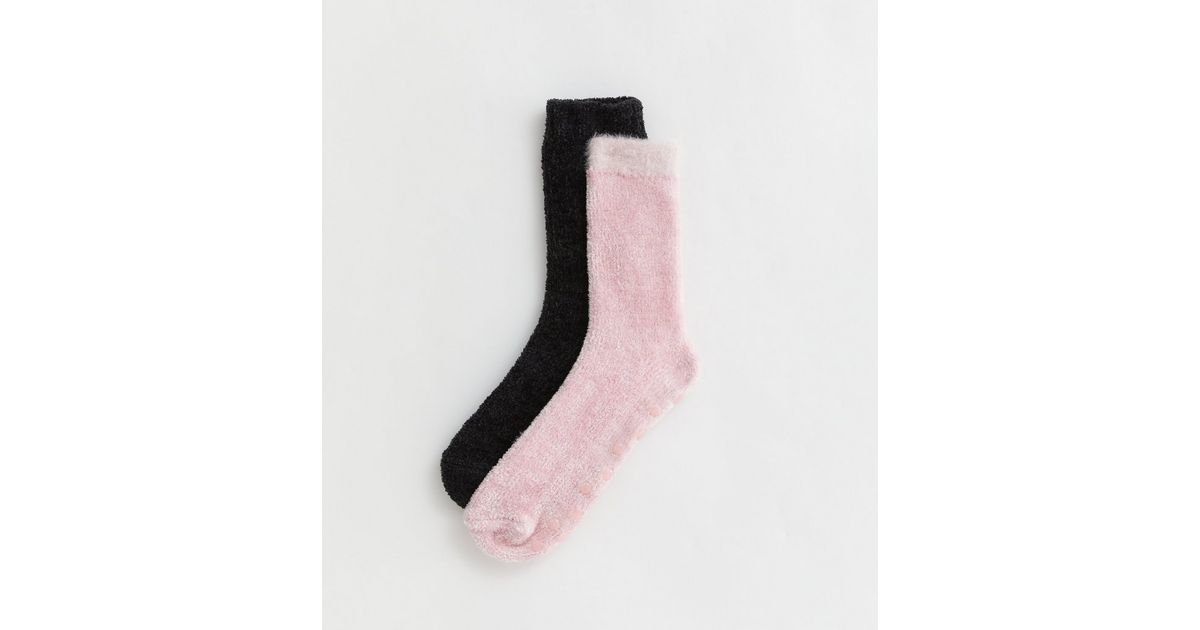 Girls 2 Pack Pink Fluffy Socks | New Look
