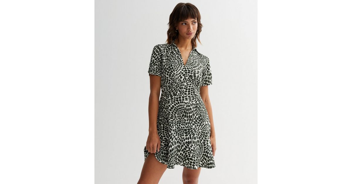 Black Mark Making Crinkle Collared Mini Dress New Look