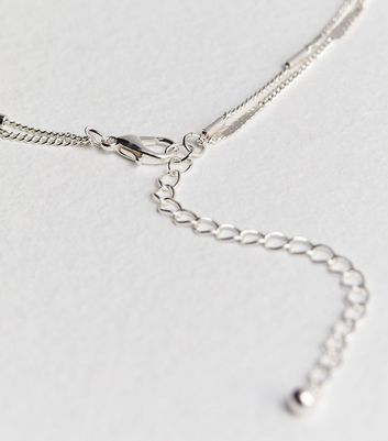 Silver round pendant necklace store