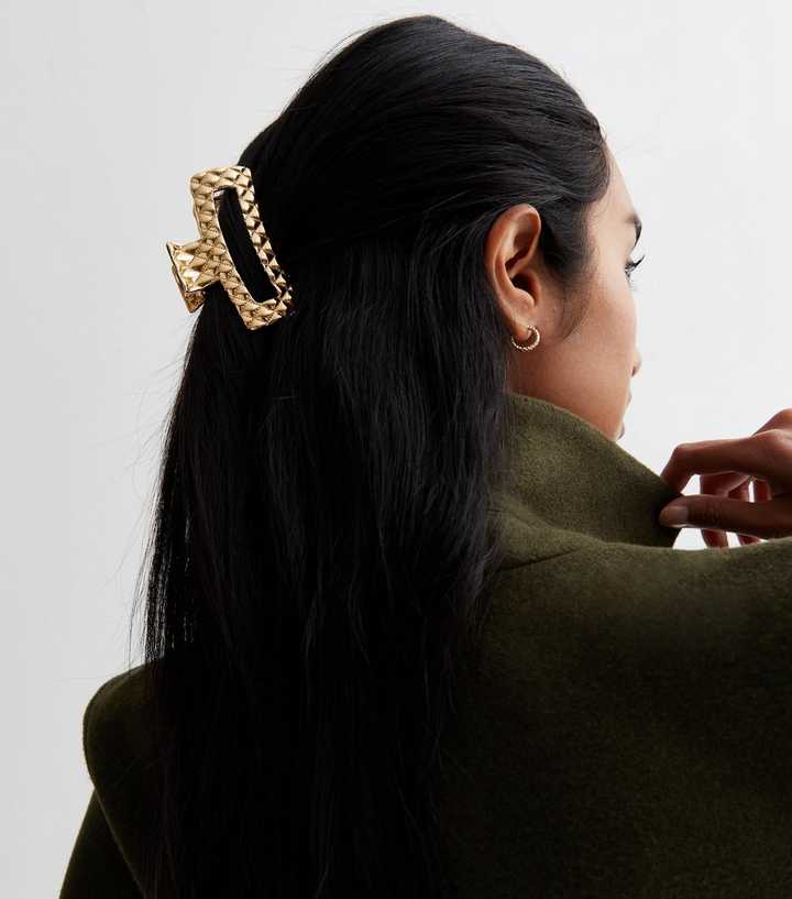 Gold Quilted Metal Hair Claw Clip | New Look