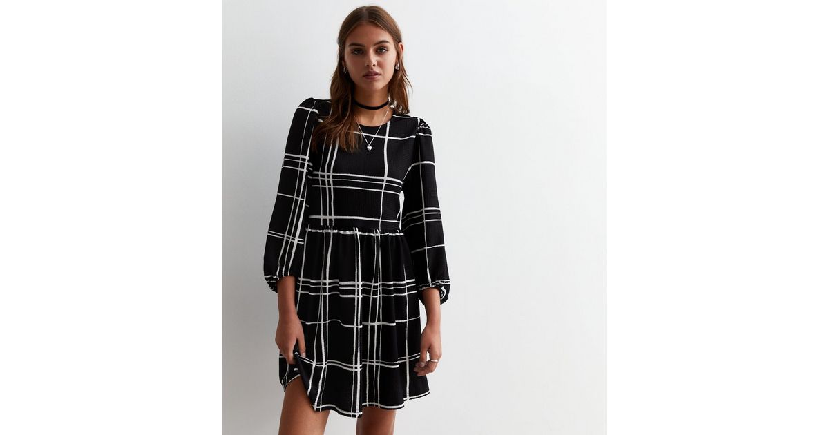 Black Check Crinkle Puff Sleeve Smock Mini Dress New Look