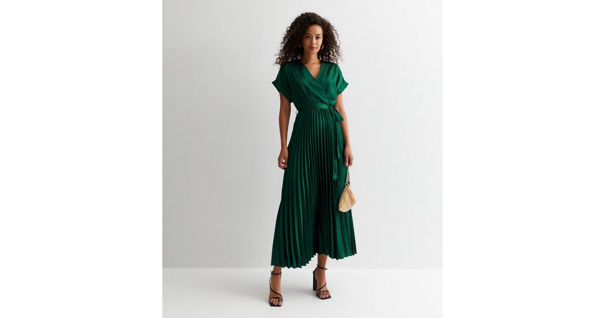 Tall Green Satin Pleated Wrap Midaxi Dress New Look