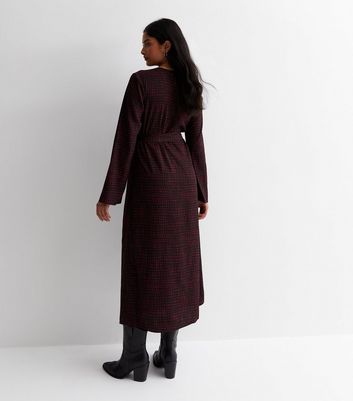 Red Square Print V Neck Belted Midaxi Dress | New Look