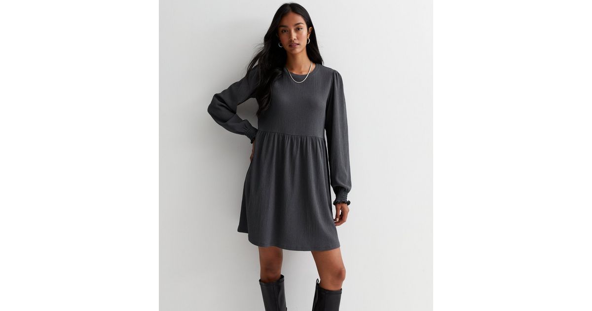 Grey Crinkle Long Sleeve Smock Mini Dress New Look
