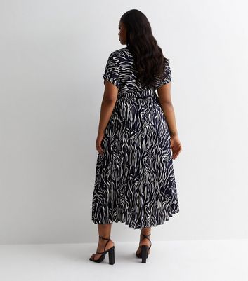 Curves Blue Zebra Print Pleated Midi Wrap Dress | New Look