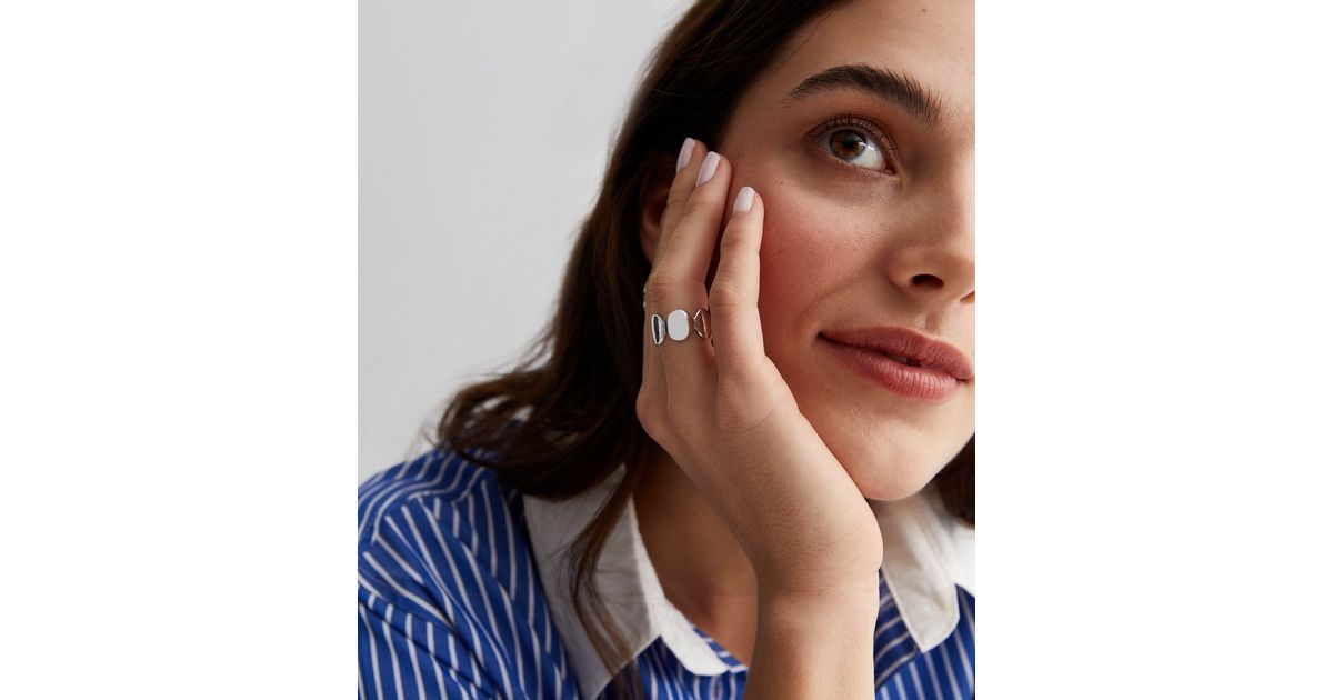 Silver Circle Link Ring | New Look