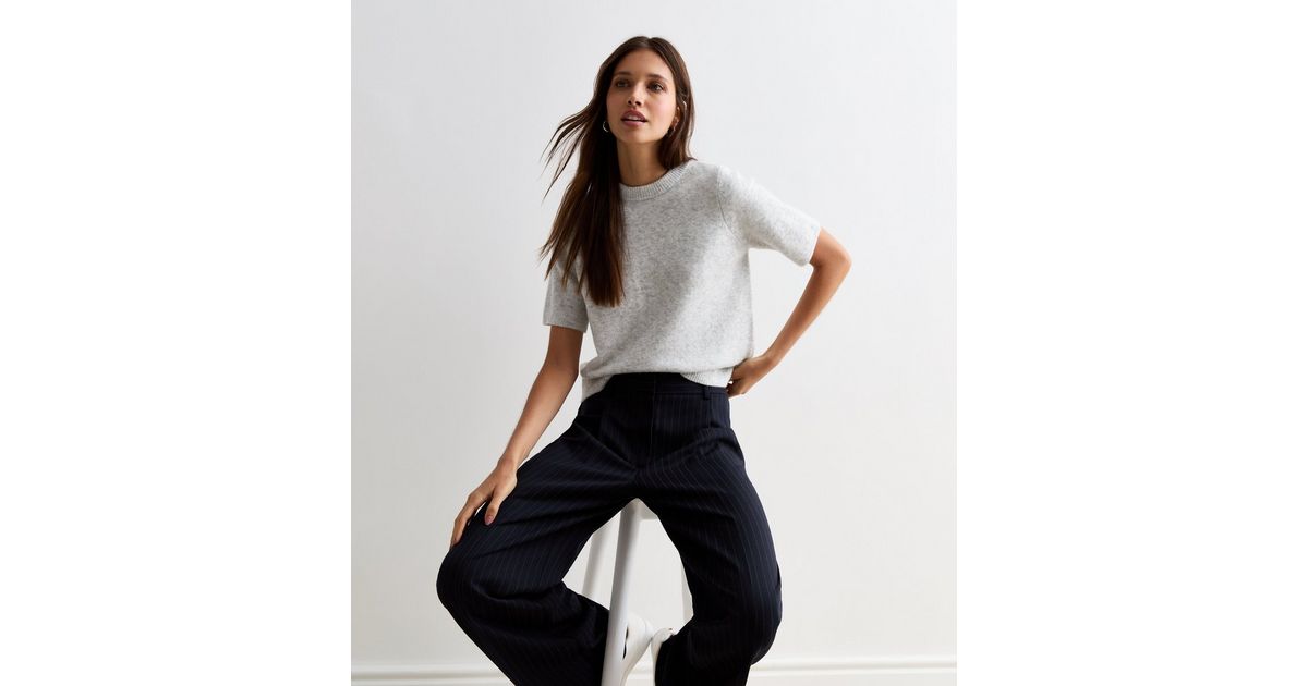 Pale Grey Short Sleeve Knitted Top | New Look