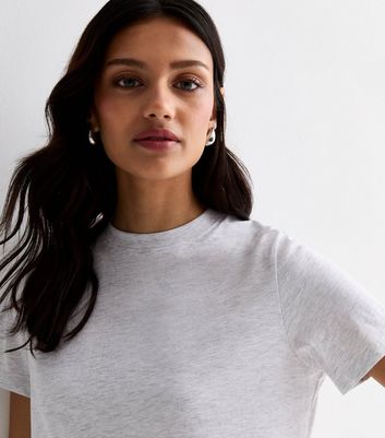 Pale Grey Cotton Crew Neck T-Shirt | New Look