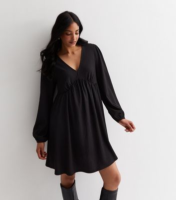 Black Crinkle Smock Mini Dress | New Look