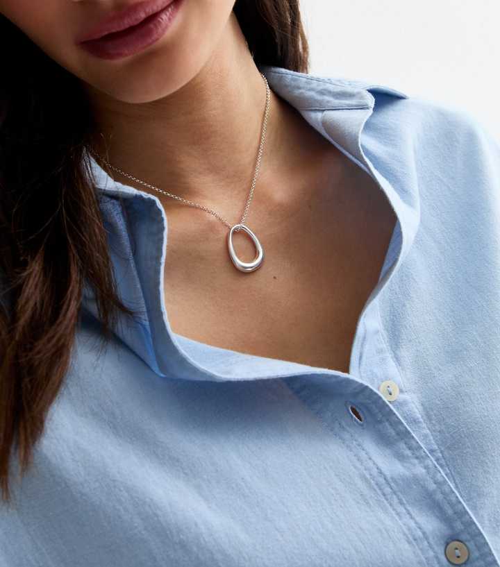Silver Oval Cut-Out Pendant Necklace | New Look