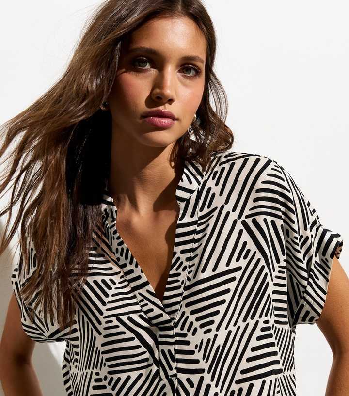 White Triangle Print Short Sleeve Oversized Shirt | New Look
