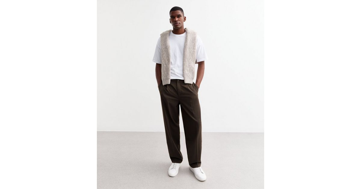 Dark Brown Relaxed Pleated Tailored Trousers | New Look