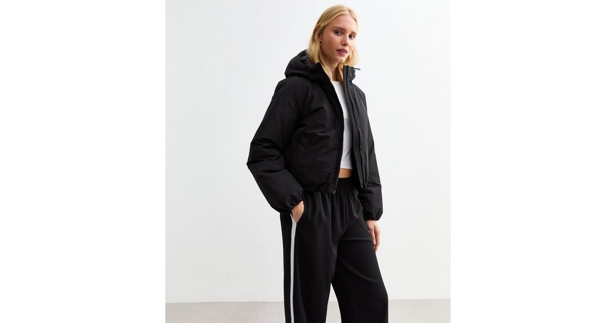Black Hooded Short Puffer Jacket | New Look
