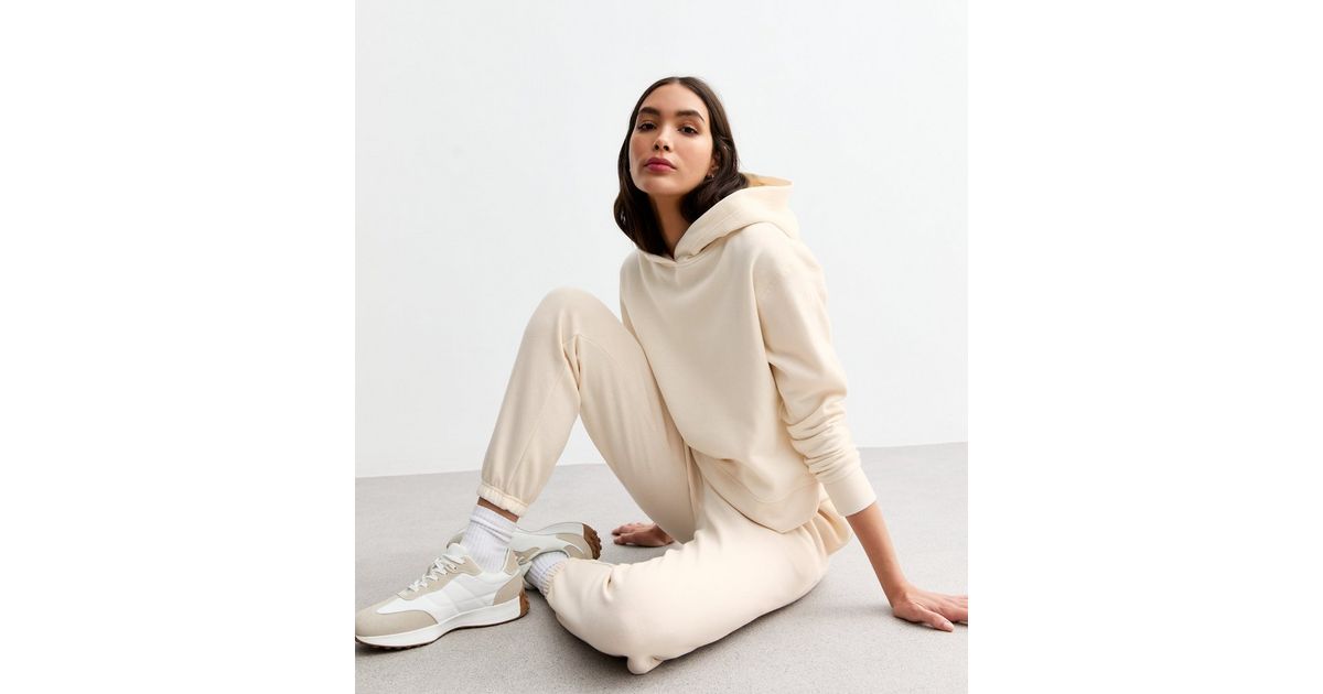 Off White Elasticated Waist Cuffed Joggers | New Look