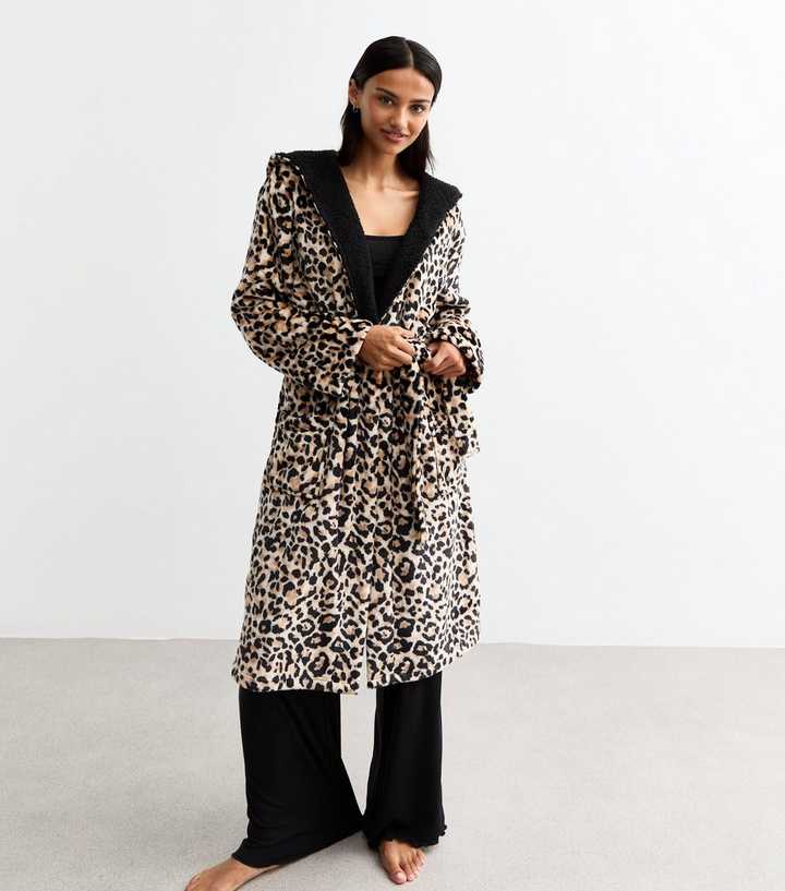 Brown Leopard Print Fleece Dressing Gown | New Look