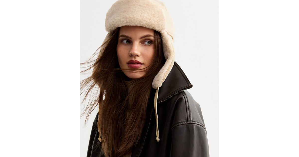 Cream Faux Fur Lined Felt Hat | New Look