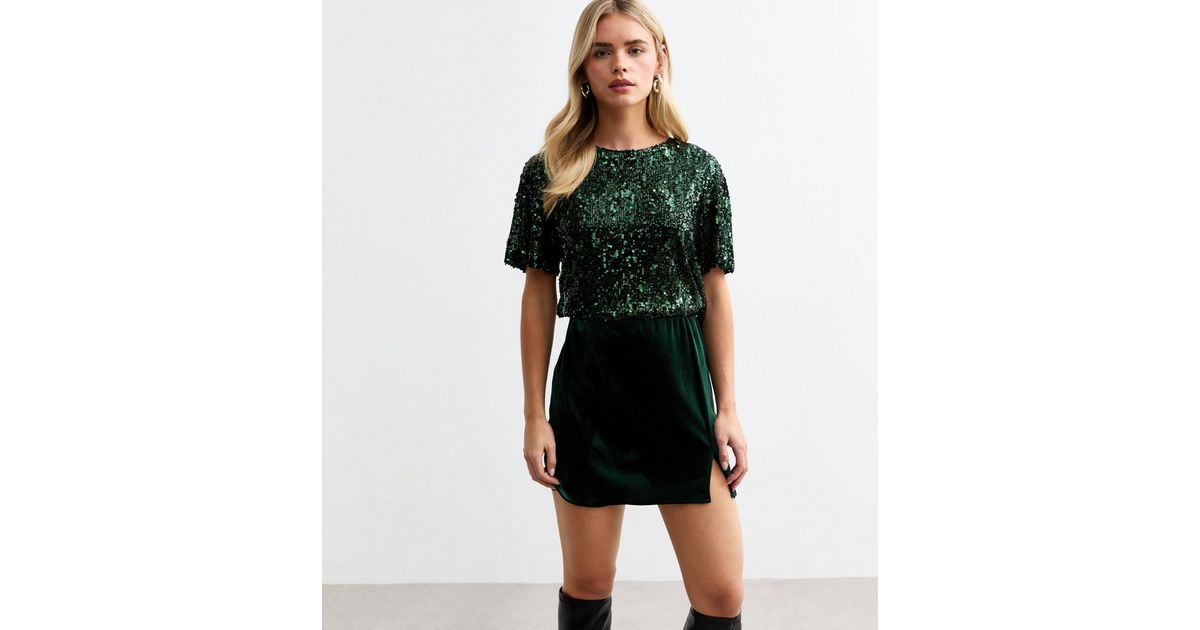 Petite Dark Green Split Hem Velvet Mini Skirt | New Look