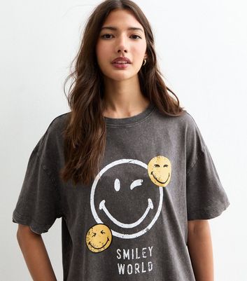 Dark Grey Oversized Cotton Smiley T-Shirt | New Look