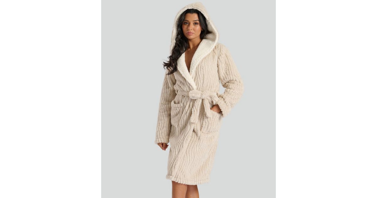 Loungeable Brown Hooded Wavy Borg Robe | New Look