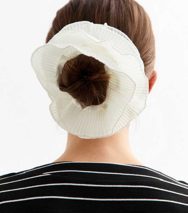 Cream Plisse Ruffled Scrunchie | New Look