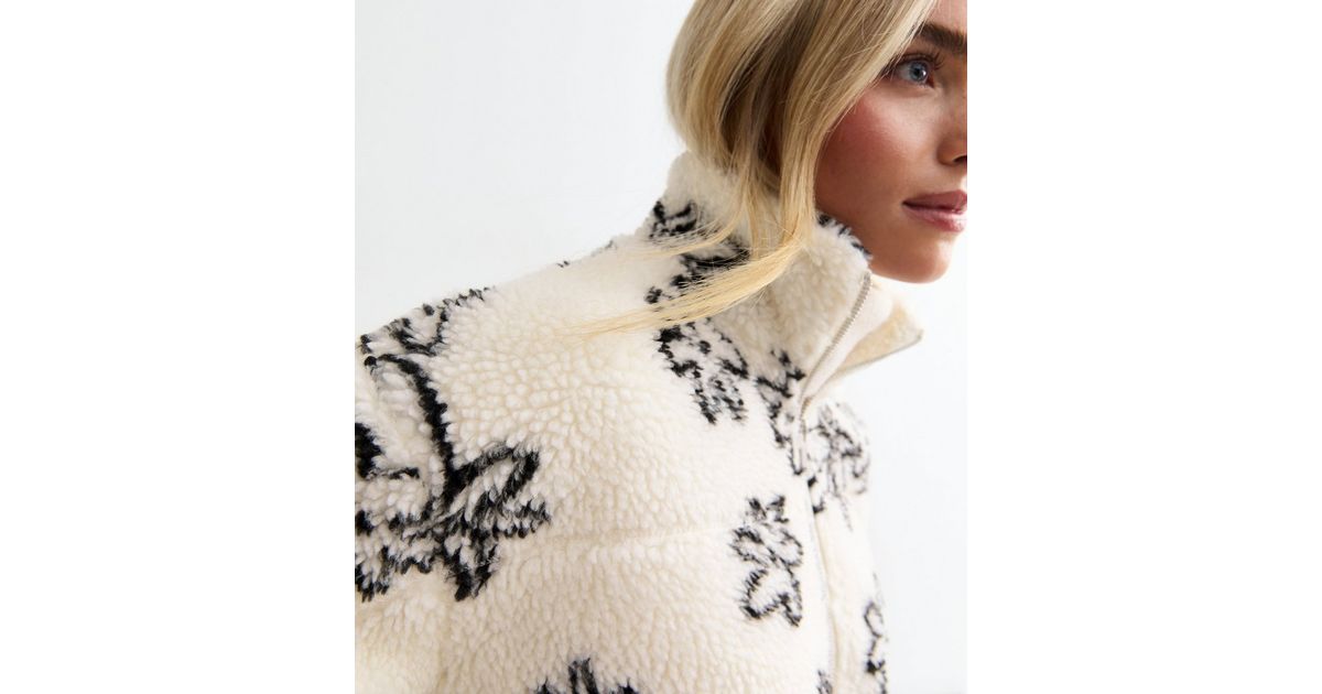 Petite White Daisy Print Borg Jacket | New Look