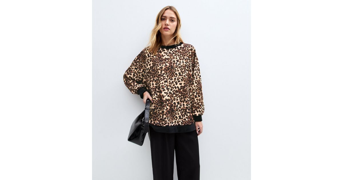 Gini London Mid Brown Leopard Print Oversized Top | New Look