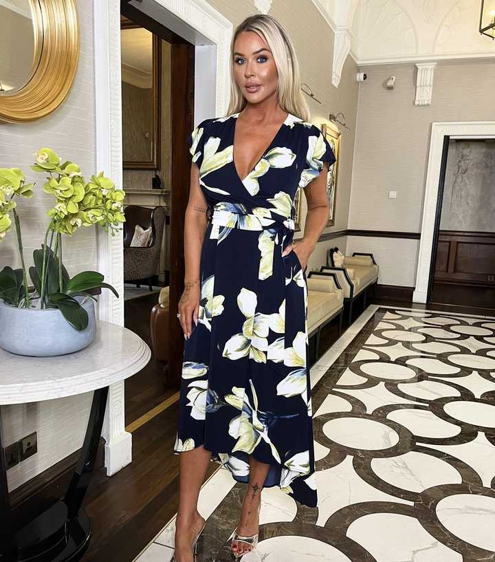 AX Paris Navy Floral Print Short Sleeve Midi Dress | New Look