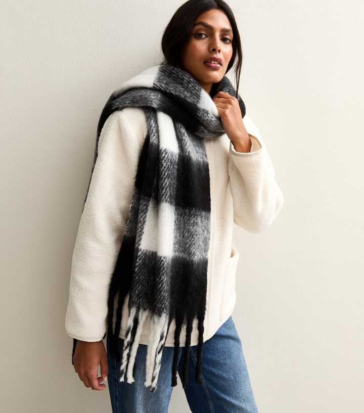 Black Checked Heavyweight Scarf | New Look