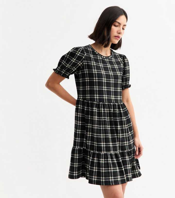 Black Crinkled Checked Mini Smock Dress | New Look