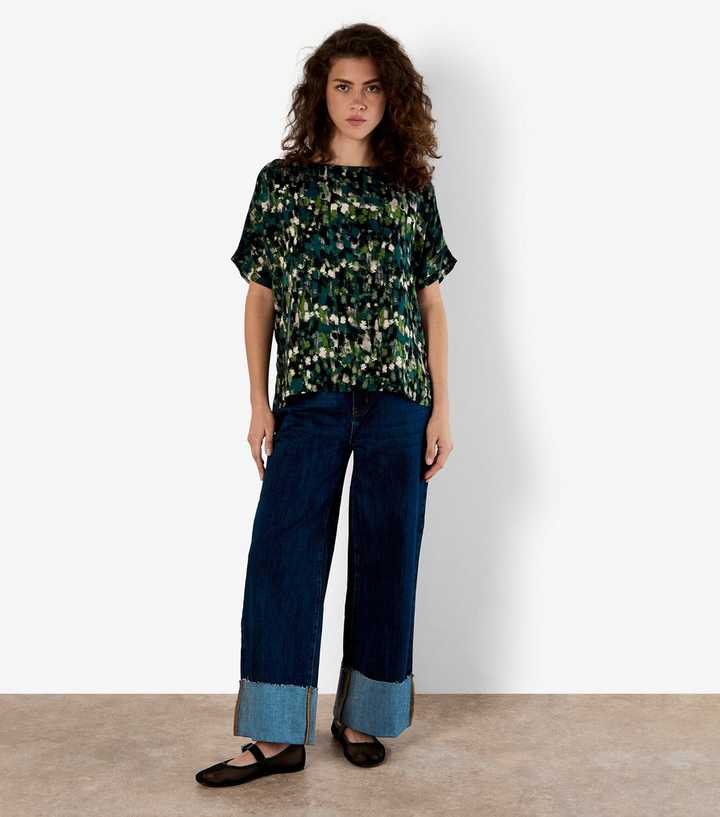 Apricot Abstract Print Side Slit T-Shirt | New Look