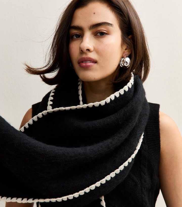 Black Heavyweight Contrast Whipstitched Scarf | New Look