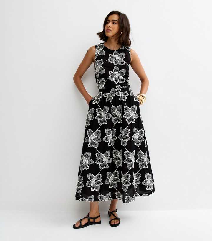 Black Cornelli Embroidered Midi Skirt | New Look