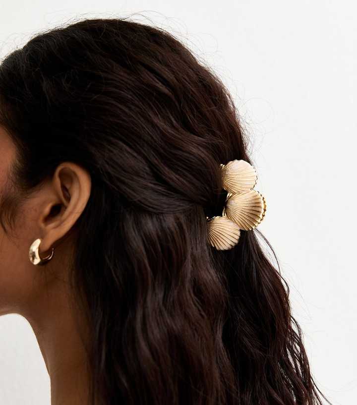 Gold Tone Shell Cluster Hair Claw Clip | New Look